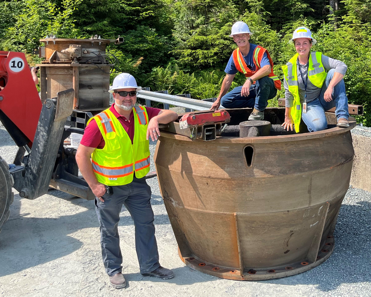 Employee of the Month > April - Snohomish County PUD